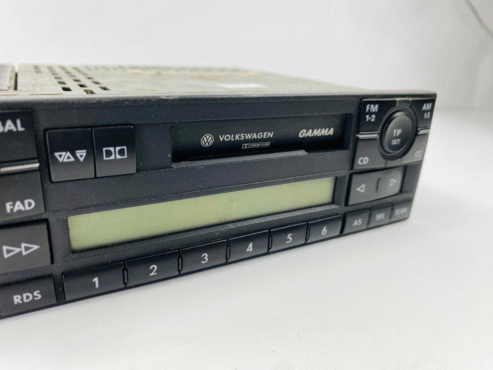 VW Volkswagen Gamma 5 / Green Lights / Cassette Player – Baltic Retrofit