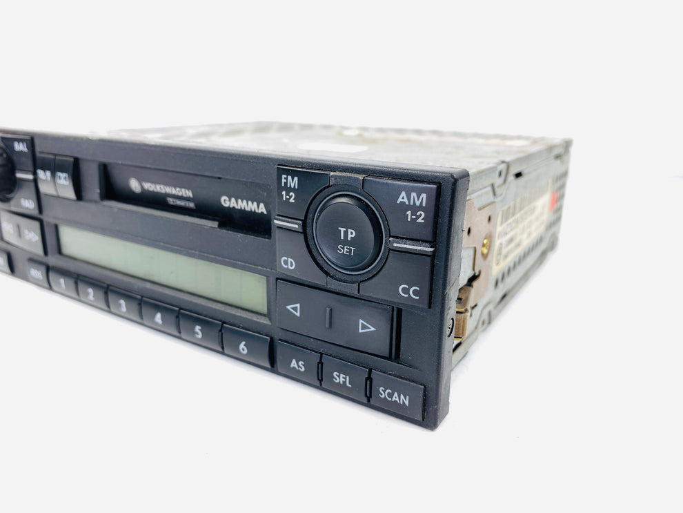 VW Volkswagen Gamma 5 / Green Lights / Cassette Player – Baltic Retrofit